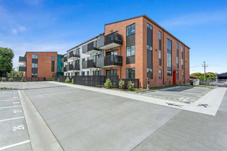 102/157 Rockfield Road | Penrose | Auckland City | Houses for Rent ...