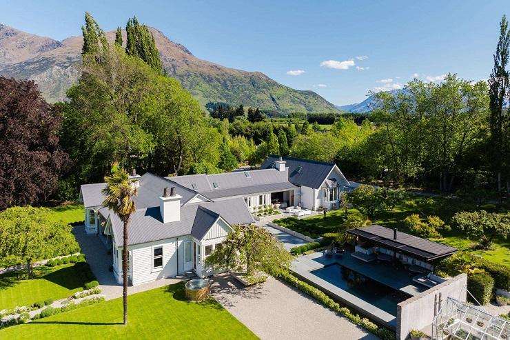 Queenstown home charging $15,000 a week in rent, All things property ...
