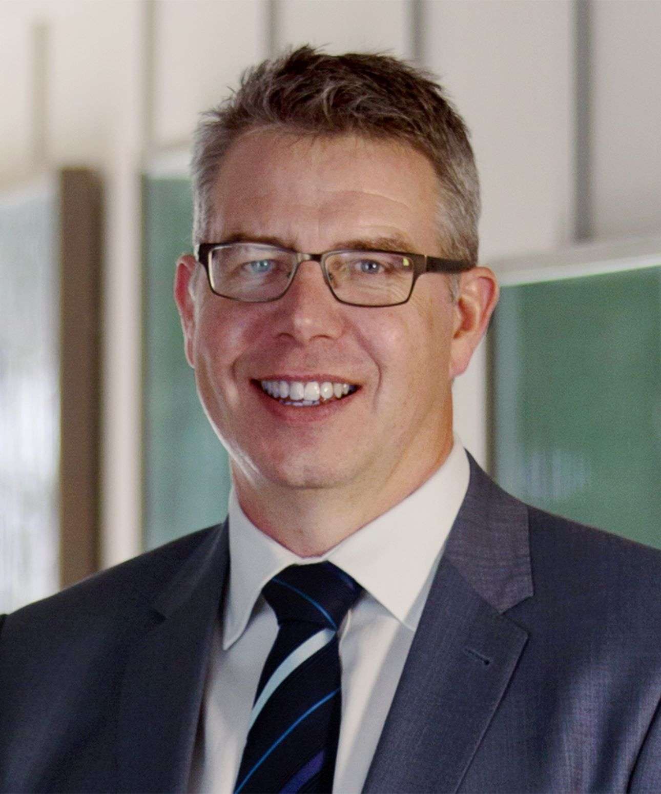 Fraser Holland, residential sales, New Zealand Sotheby’s International ...