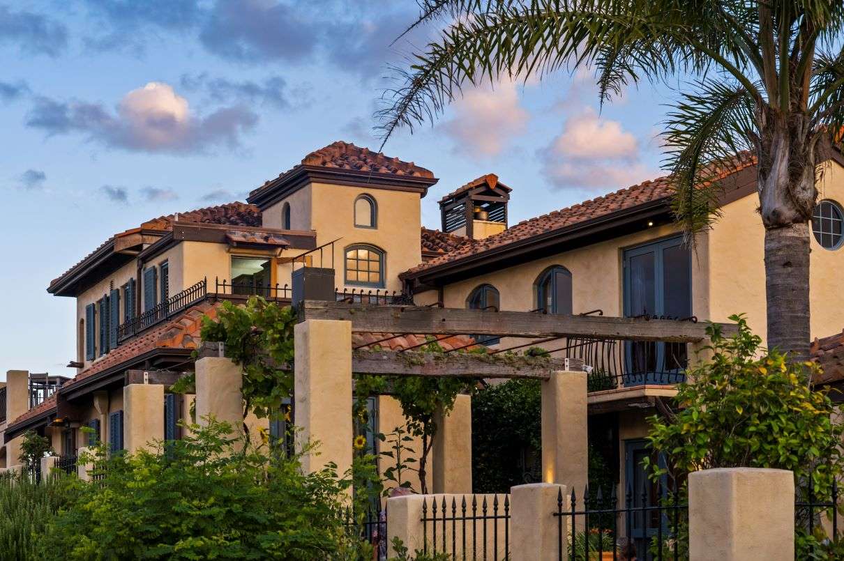 Italian-style beach home is the ultimate sandcastle, All things ...