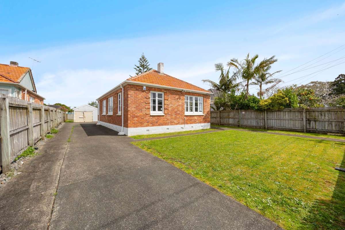 Houses for sale in Mount Roskill, Auckland City