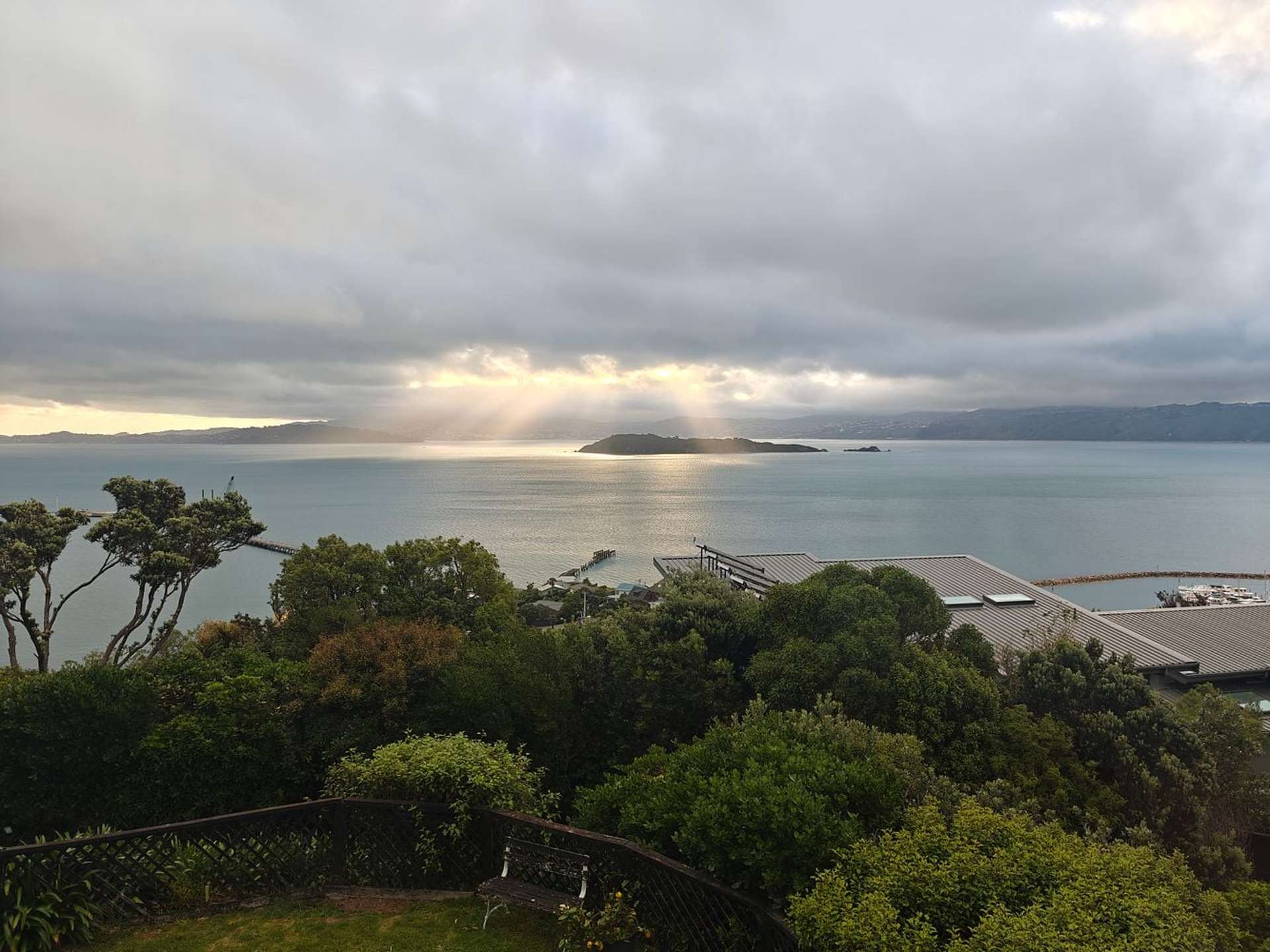 8D Nikau Road | Point Howard | Lower Hutt City | Houses for Rent - OneRoof