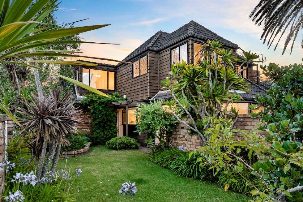 Modest home surrounded by mansions could be redeveloped into mini ...