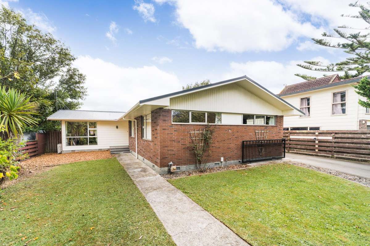 25 Terry Crescent | Milson | Palmerston North City | Houses for Sale ...