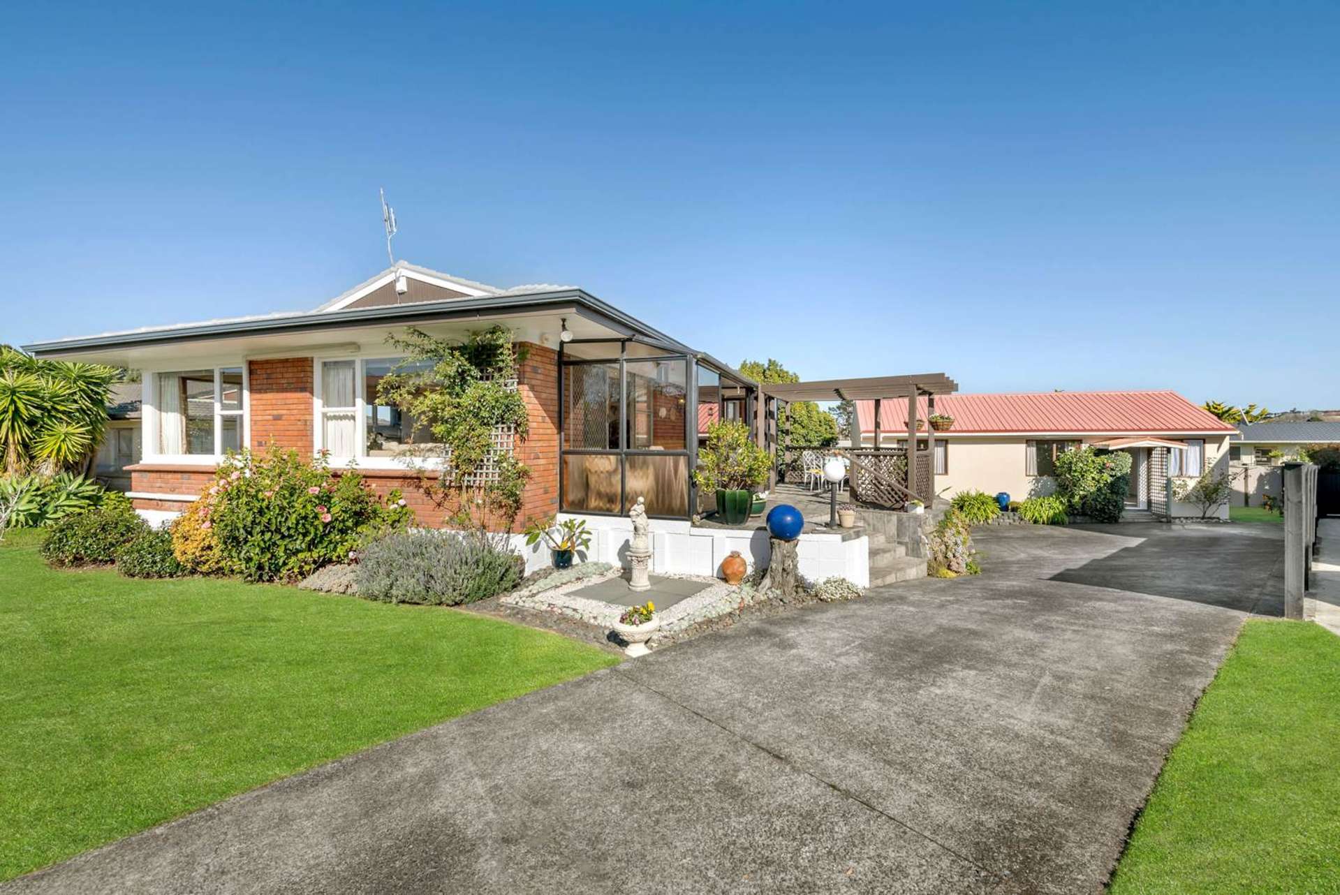 30 Tupaki Place | Pakuranga Heights | Manukau City | Houses for Sale ...