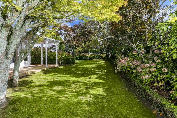 49B Roland Road | Greenhithe | North Shore City | Houses for Sale - One ...