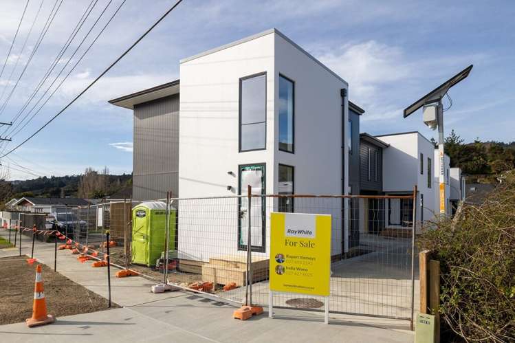 Houses for sale in Stokes Valley, Lower Hutt City