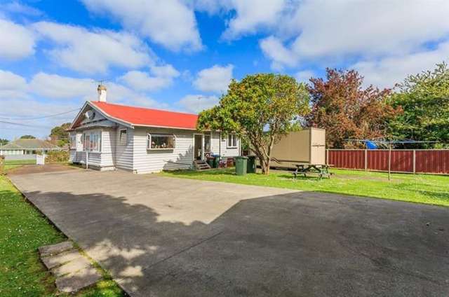 15 Holland Avenue | Point England | Auckland City | Houses for Sale ...