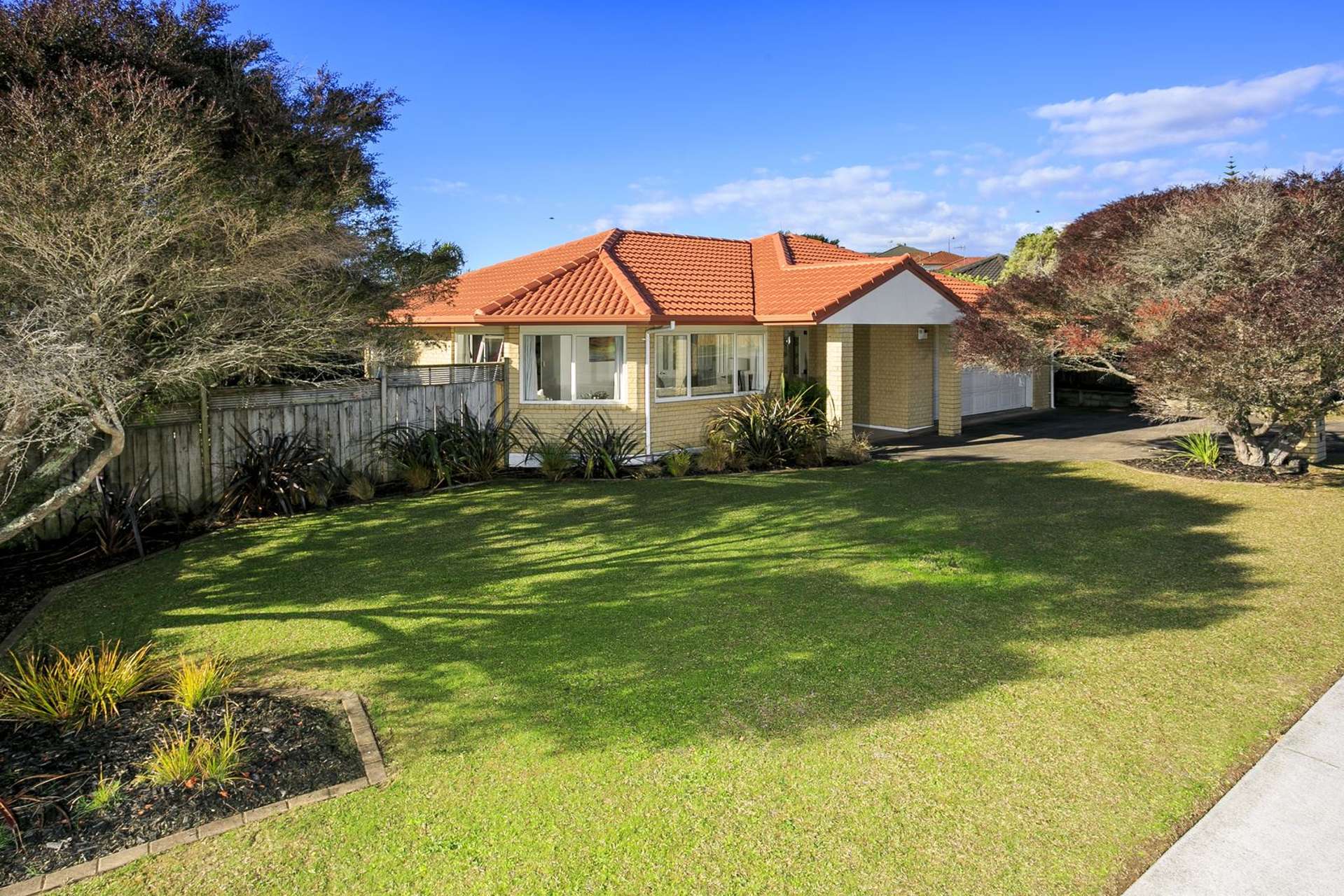 53 Bluebird Crescent | Unsworth Heights | North Shore City | Houses for ...