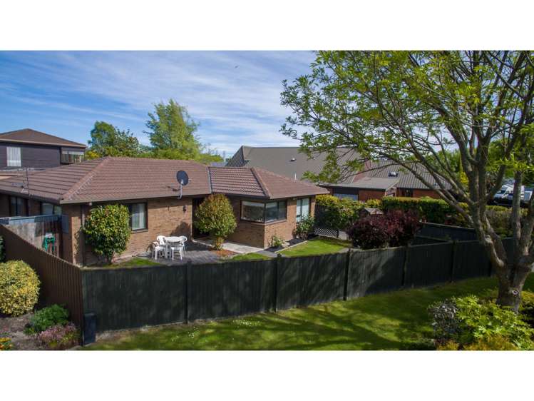 18a Brockhall Lane | Avonhead | Christchurch City | Houses for Sale ...
