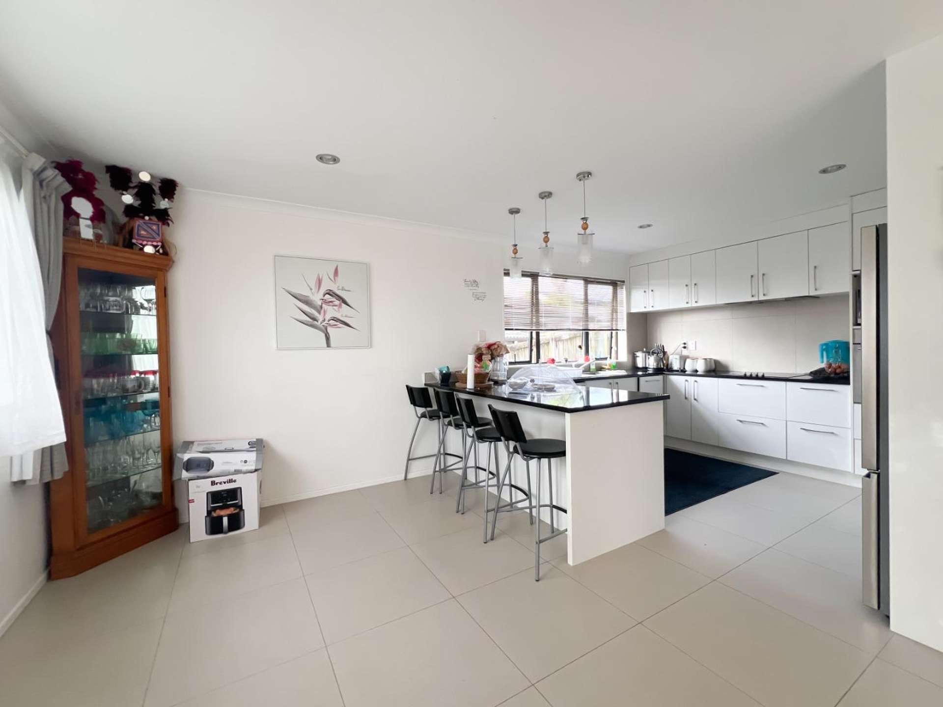 17 Nicholas-Gibbons Drive | 10664 | Manukau City | Houses for Rent ...