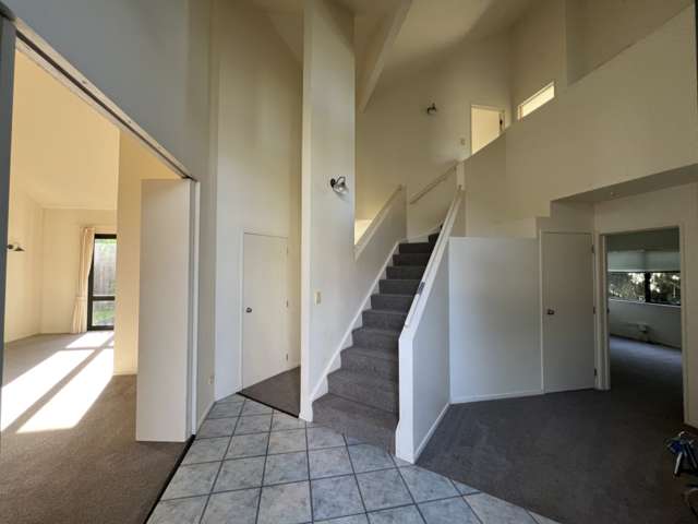 6 Lucas Way | Albany | North Shore City | Houses for Rent - OneRoof
