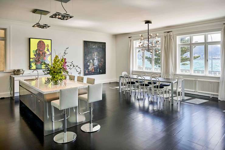 Art collector scores $1m profit after selling Oriental Bay apartment ...