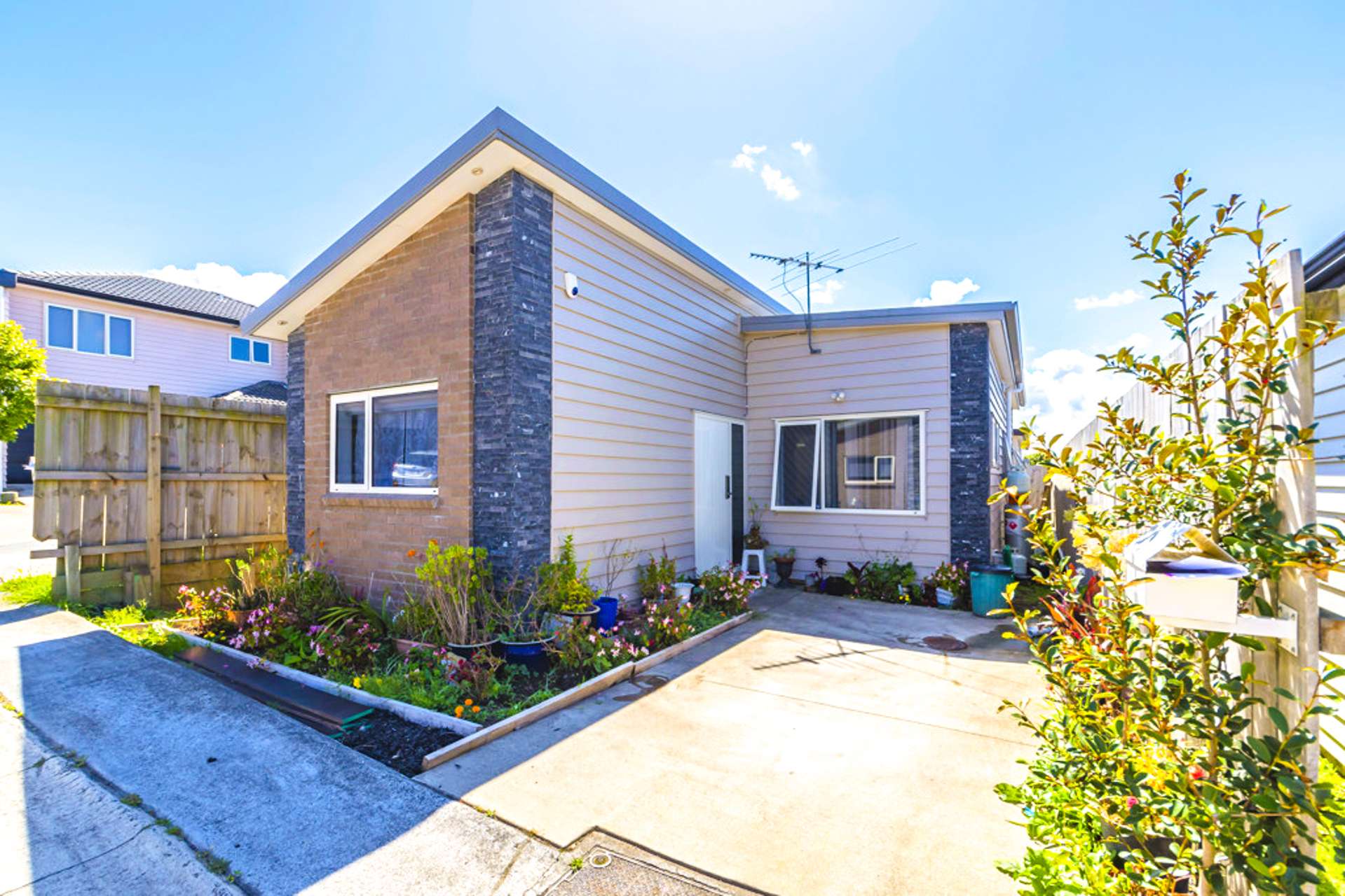49B Senator Drive | Manurewa | Manukau City | Houses for Sale - One Roof